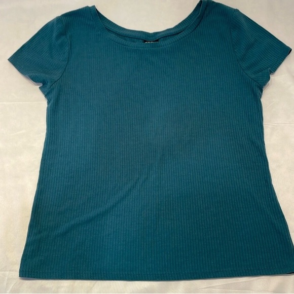 Tops | Teal Short Sleeve Tee With Ribbed Texture And Elegant Design ...